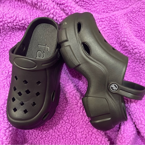 Shoes | Super Cool Chunky Croclike Clogs | Poshmark